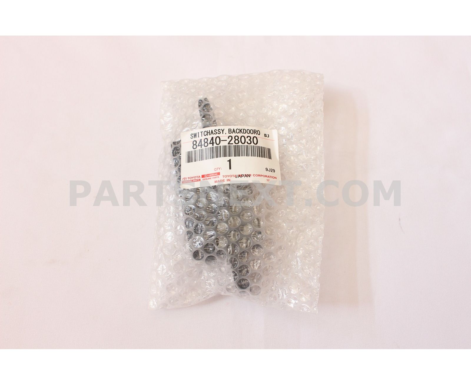 Toyota :: 84840-28030 SWITCH ASSY, BACK DOOR OPENER