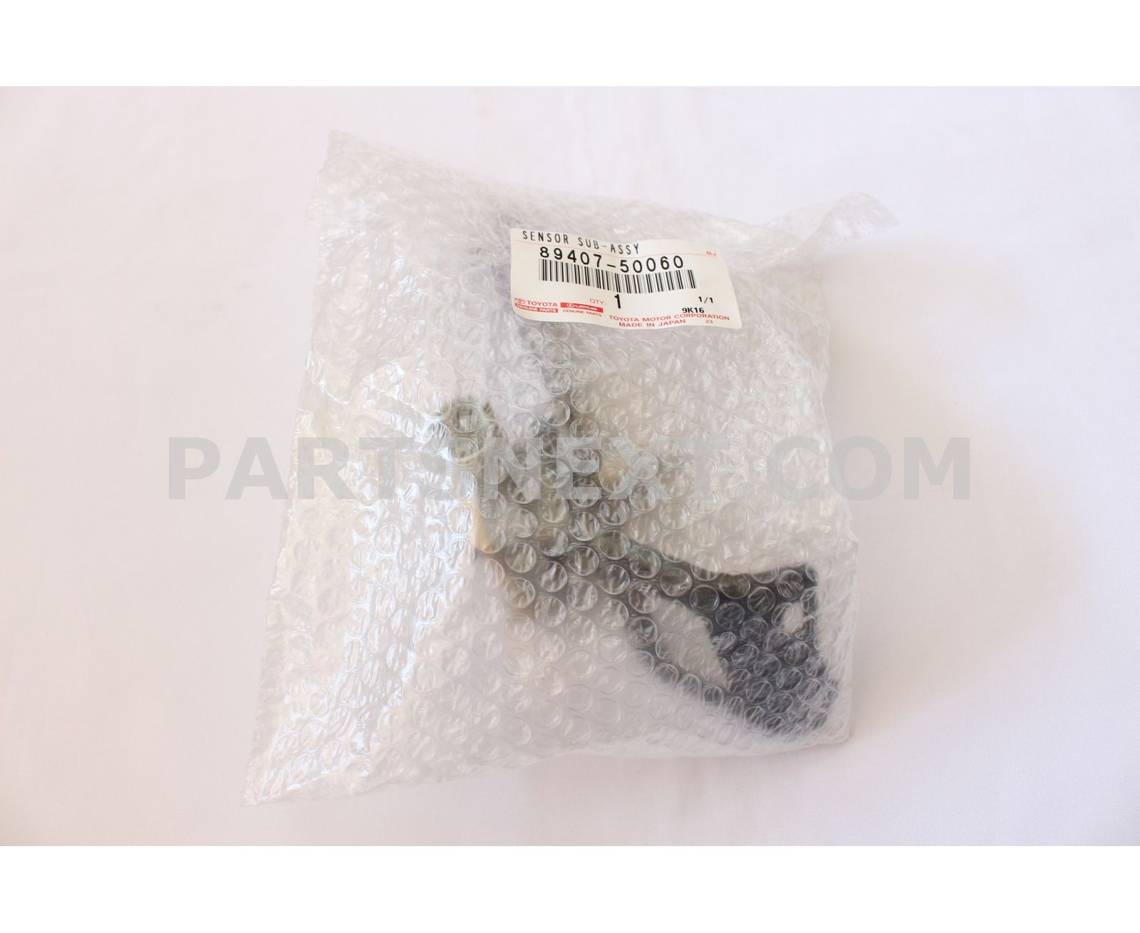 Toyota :: 89407-50060 SENSOR SUB-ASSY, HEIGHT CONTROL, REAR RH