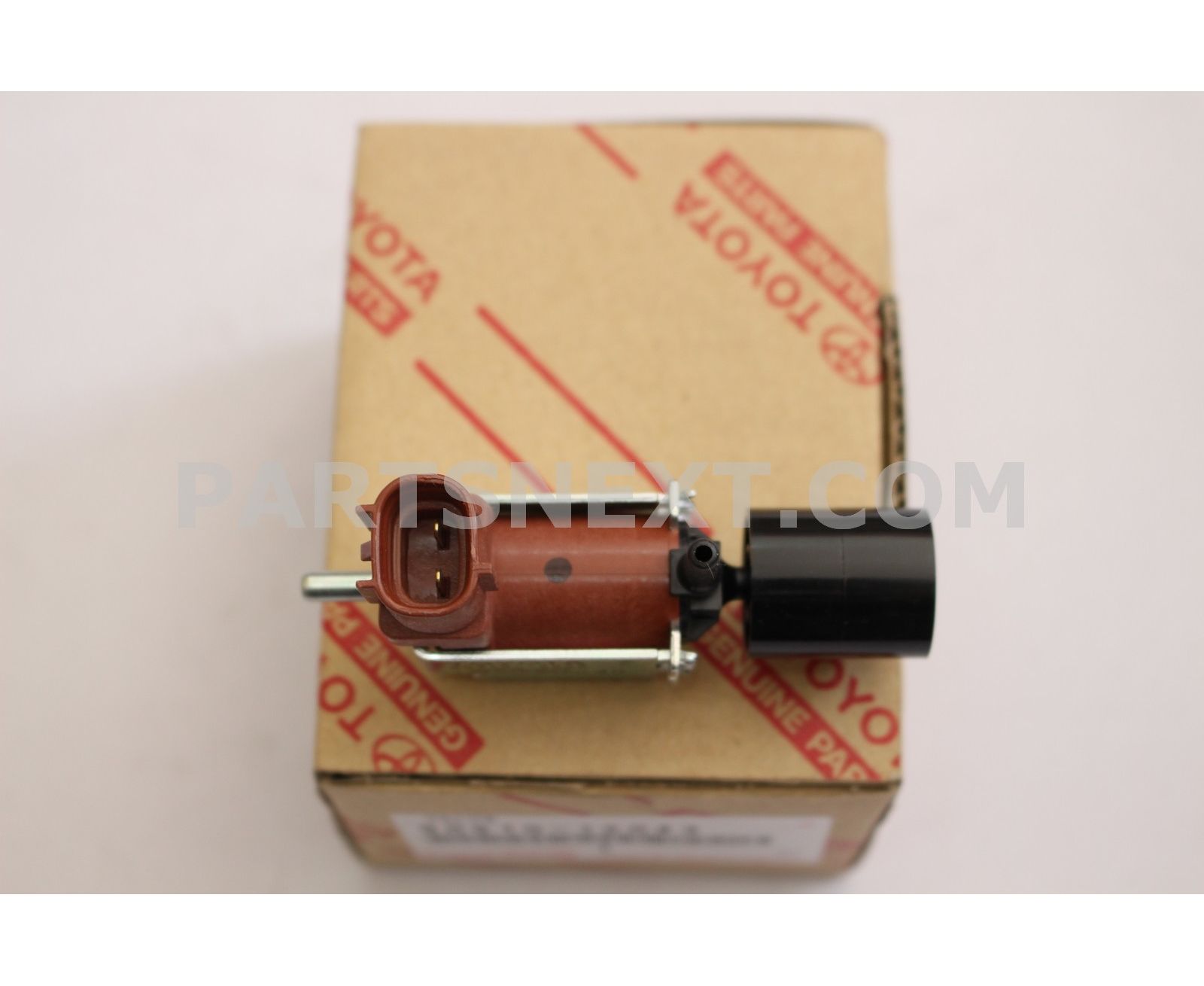Toyota :: 90910-12043 VALVE ASSY, VACUUM SWITCHING