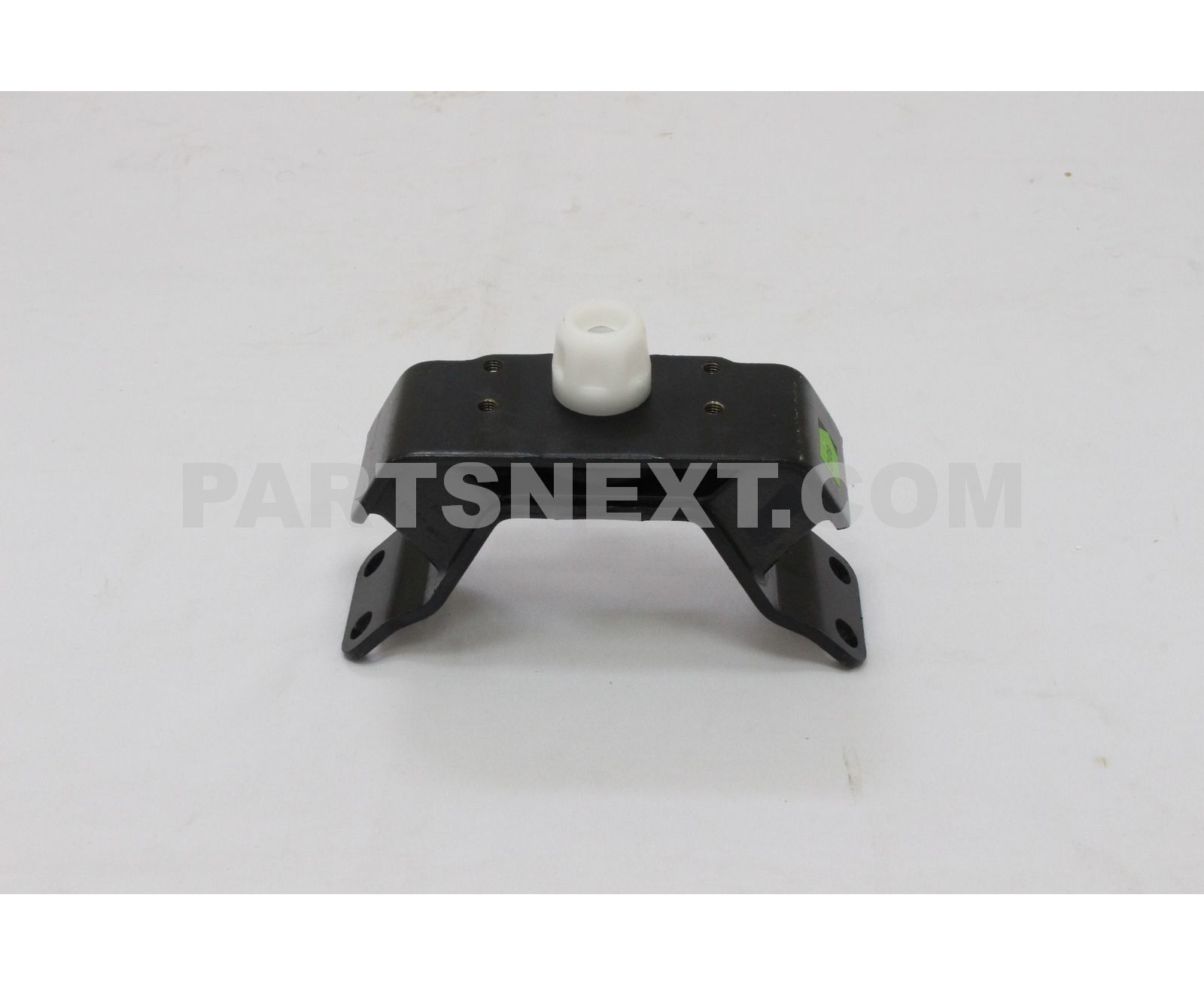 Toyota :: 12371-62120 INSULATOR, ENGINE MOUNTING, REAR NO.1