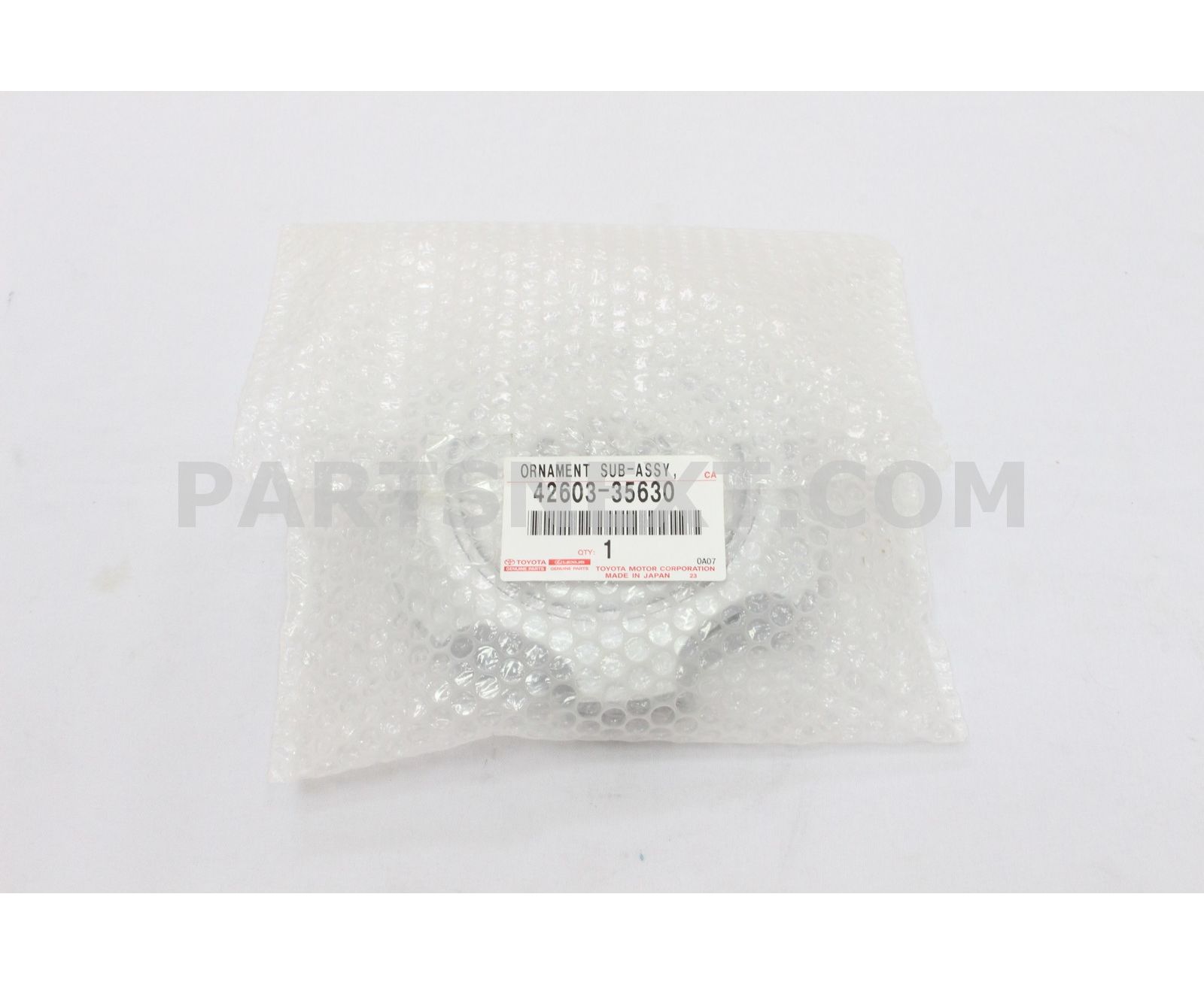 Toyota :: 42603-35630 ORNAMENT SUB-ASSY, WHEEL HUB