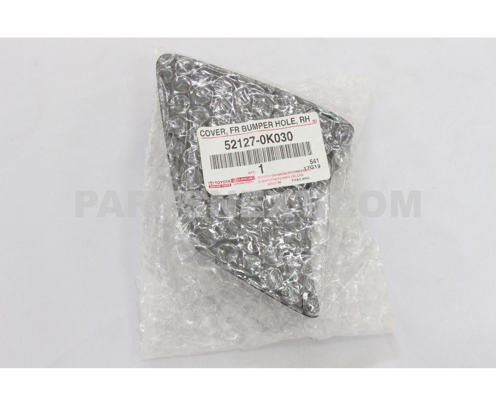 Toyota :: 52127-0K030 COVER, FRONT BUMPER HOLE, RH