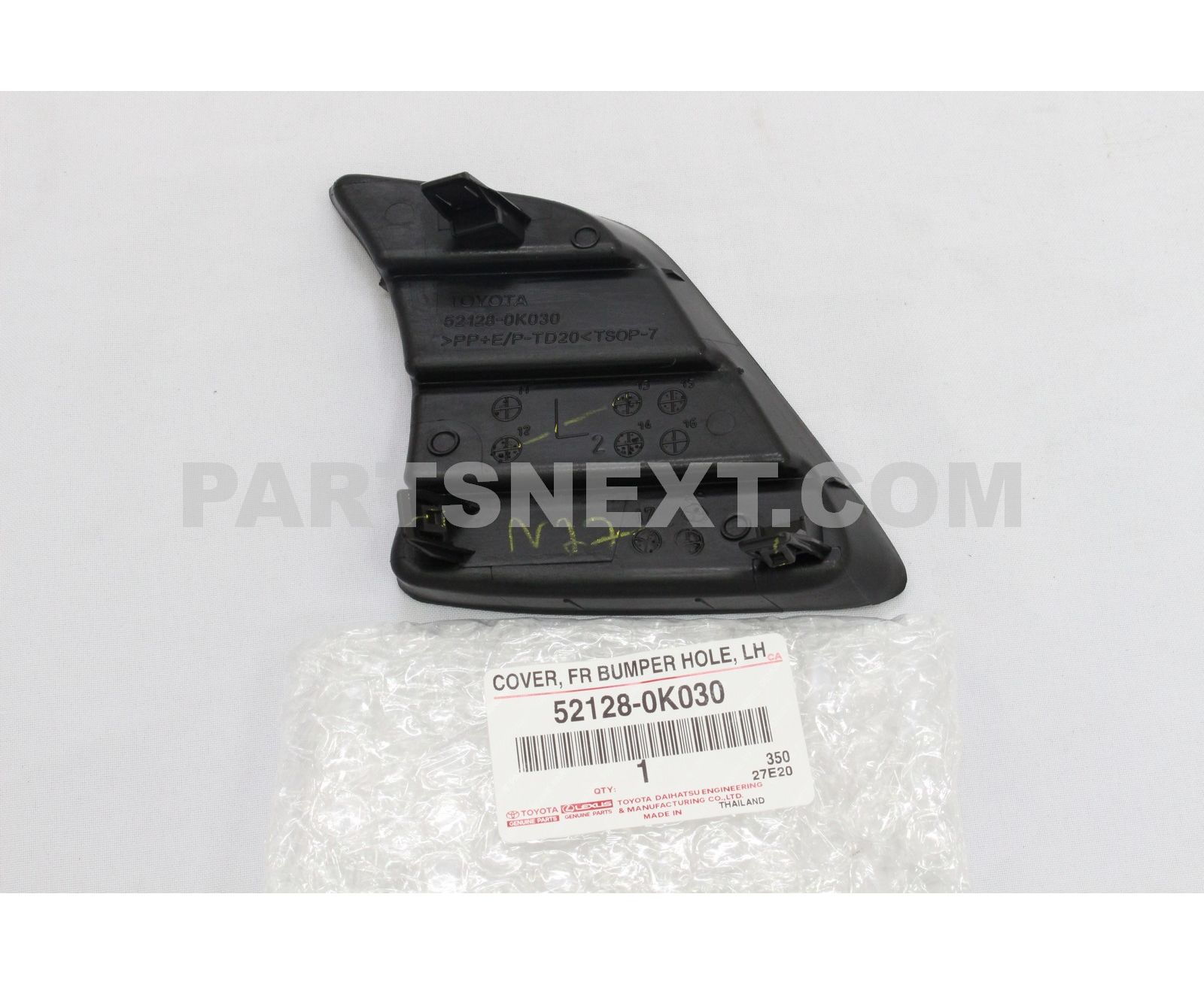 Toyota :: 52128-0K030 COVER, FRONT BUMPER HOLE, LH