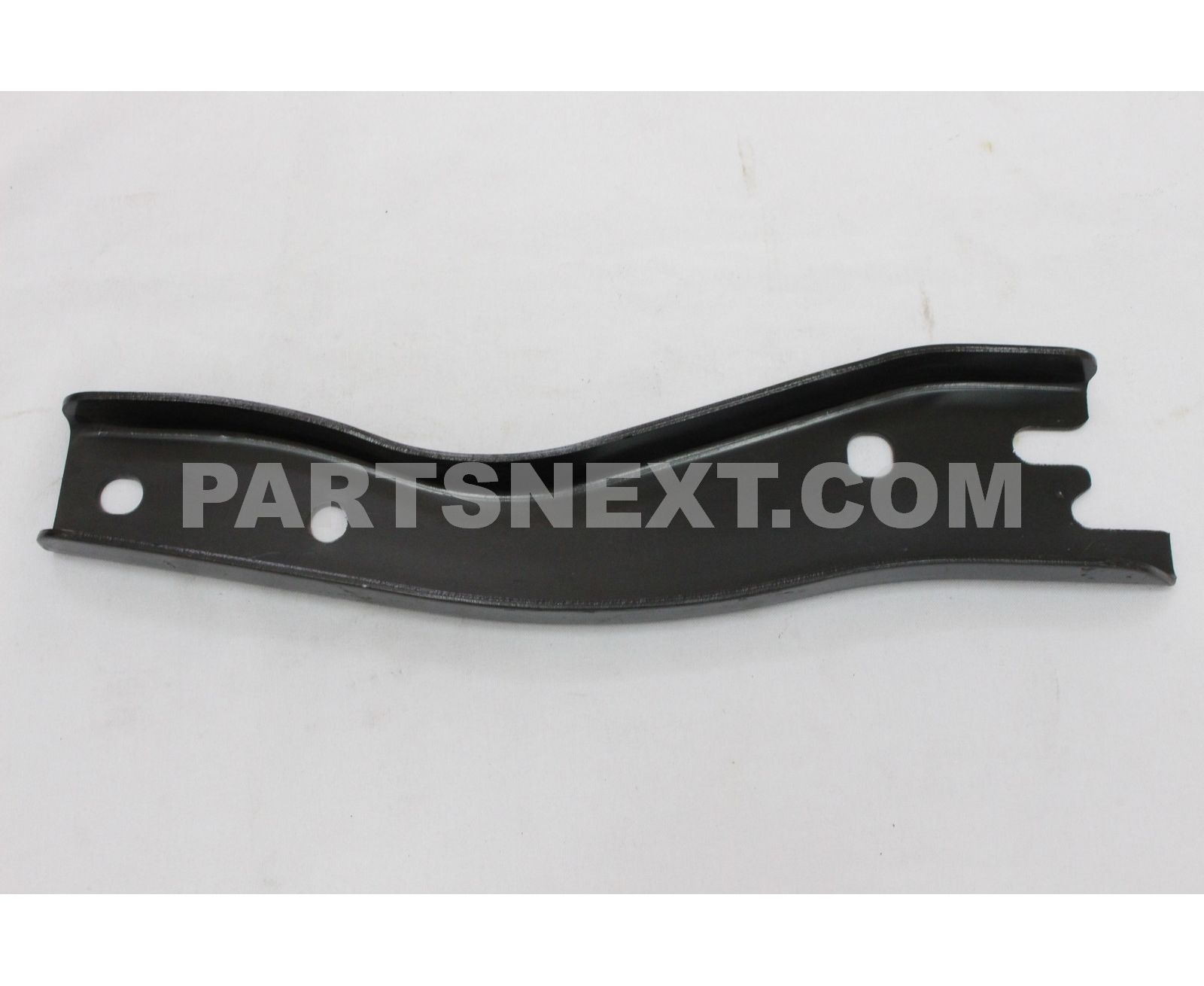 Toyota :: 52181-0K010 ARM, REAR BUMPER, RH