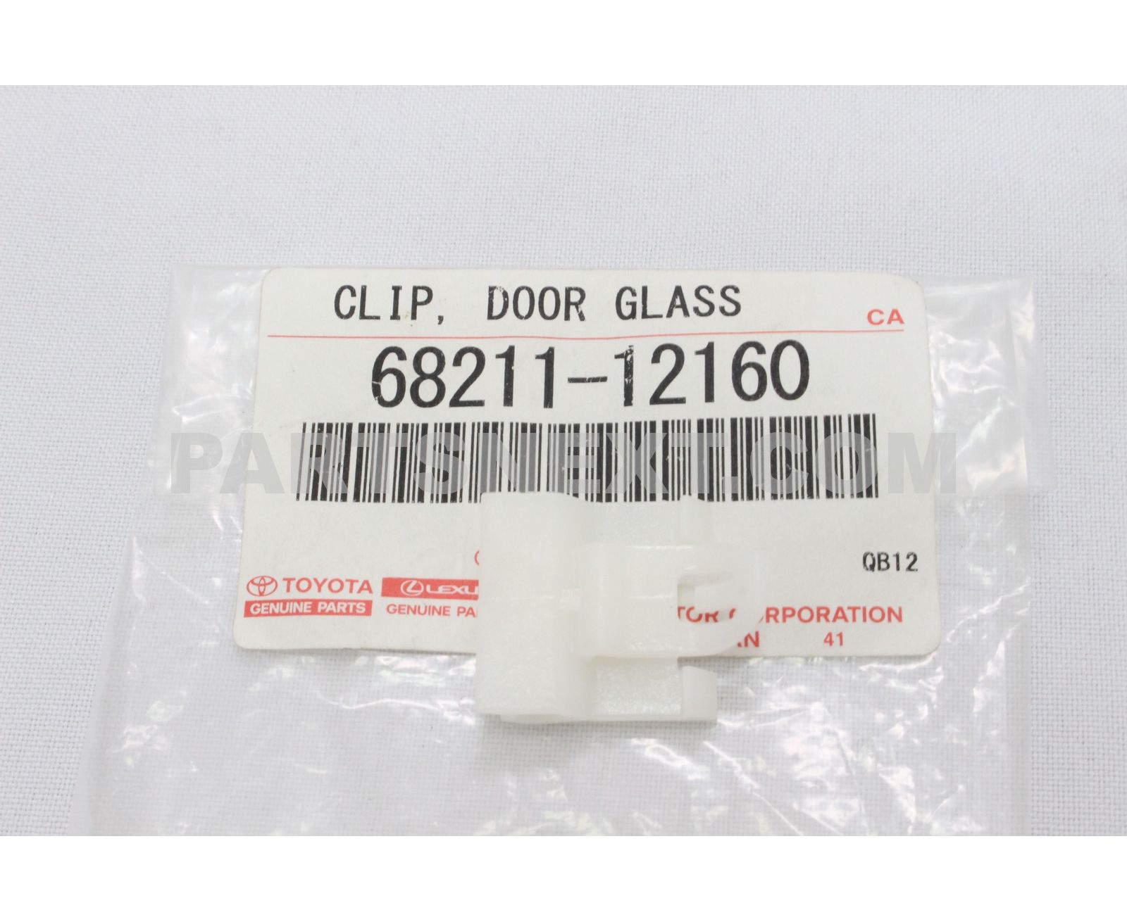 Toyota :: 68211-12160 CLIP(FOR FRONT DOOR GLASS OUTER WEATHERSTRIP)