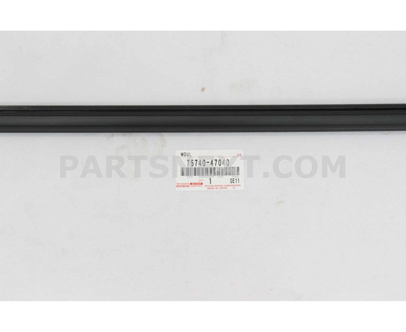 Toyota :: 75740-47040 MOULDING ASSY, RR