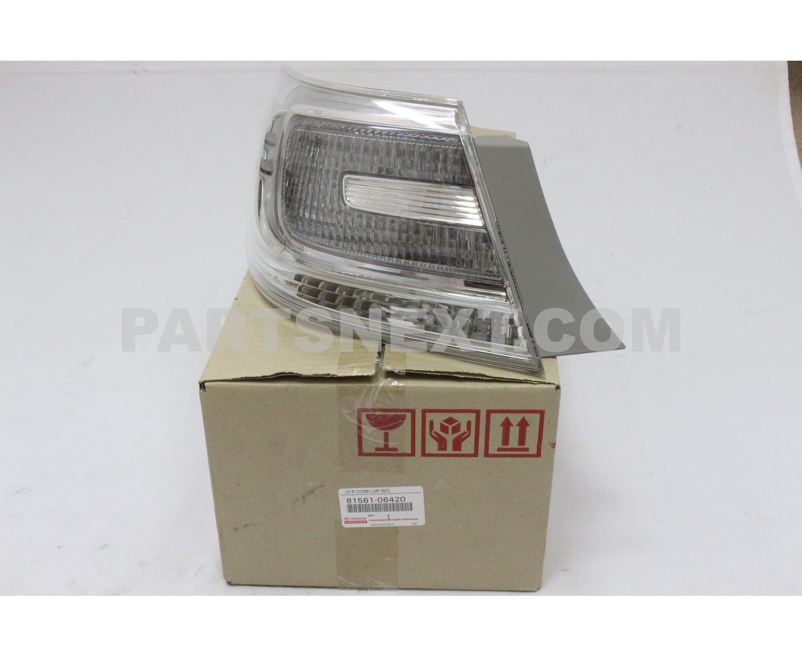 Toyota :: 81561-06420 LENS & BODY, REAR COMBINATION LAMP, LH