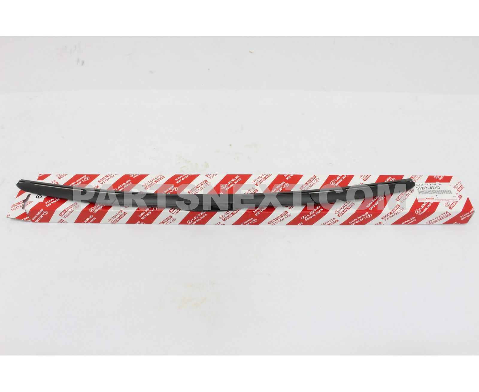 Toyota :: 85212-42110 BLADE, FR WIPER, RH