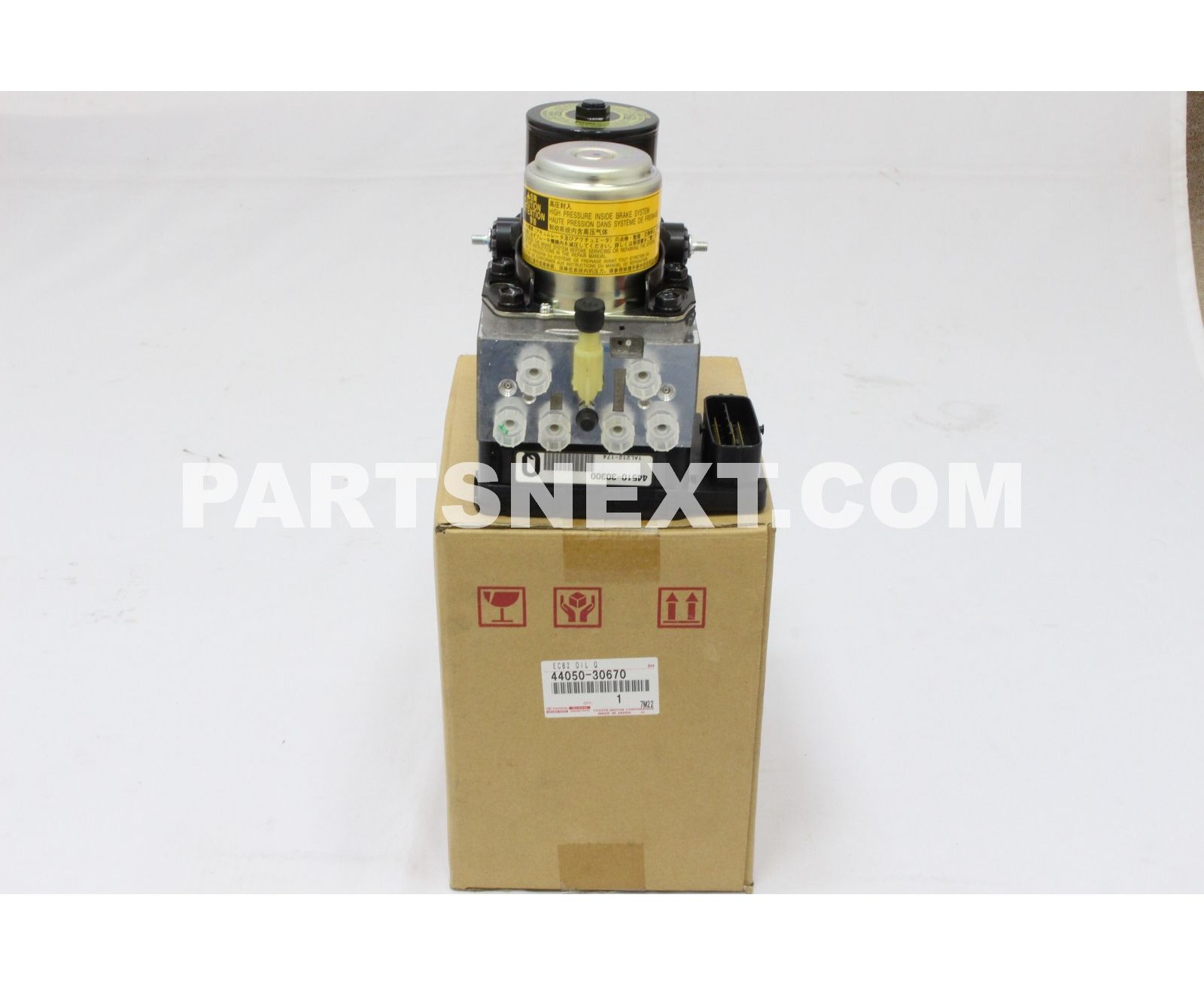 Toyota :: 44050-30670 ACTUATOR ASSY, BRAKE