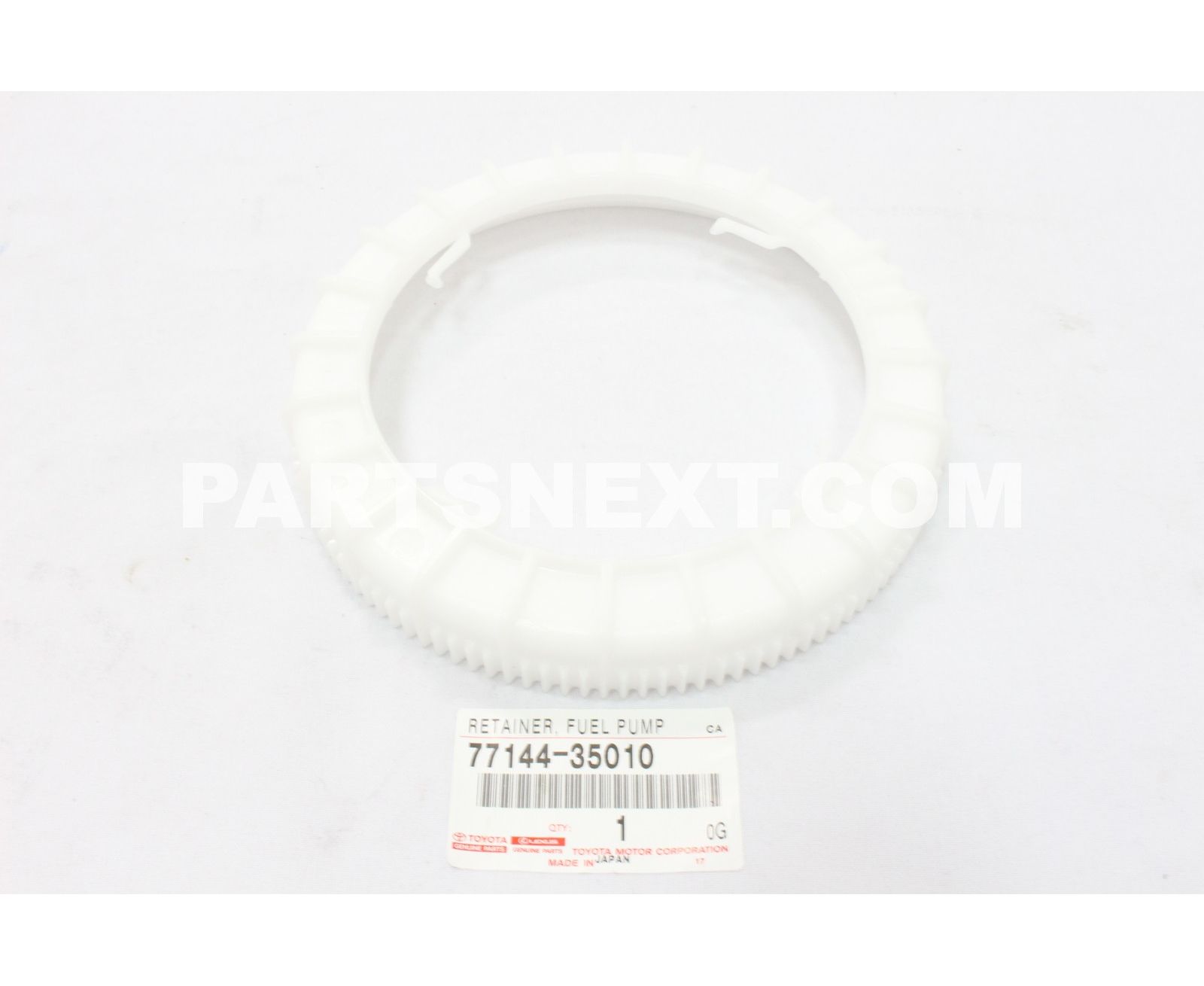 Toyota :: 77144-35010 RETAINER, FUEL PUMP GAUGE