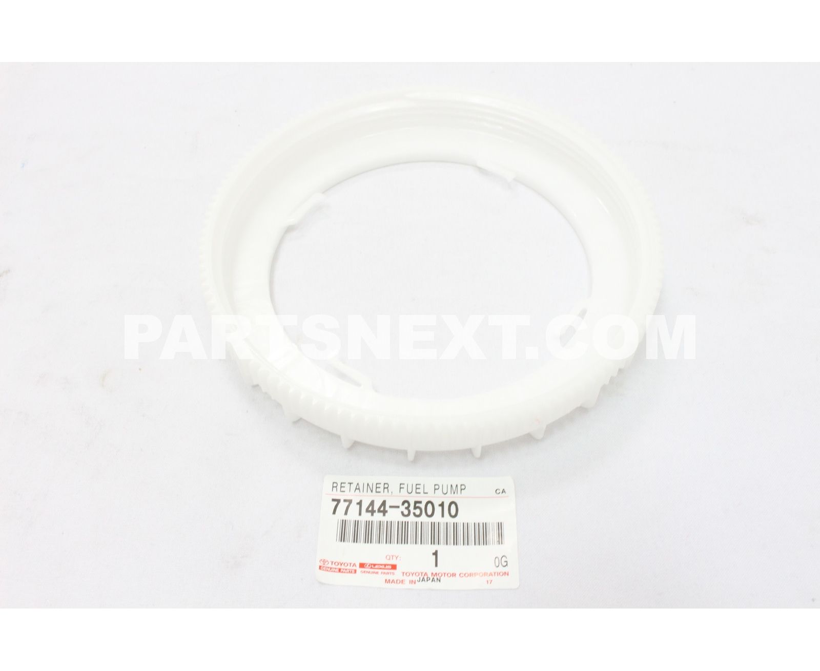 Toyota :: 77144-35010 RETAINER, FUEL PUMP GAUGE