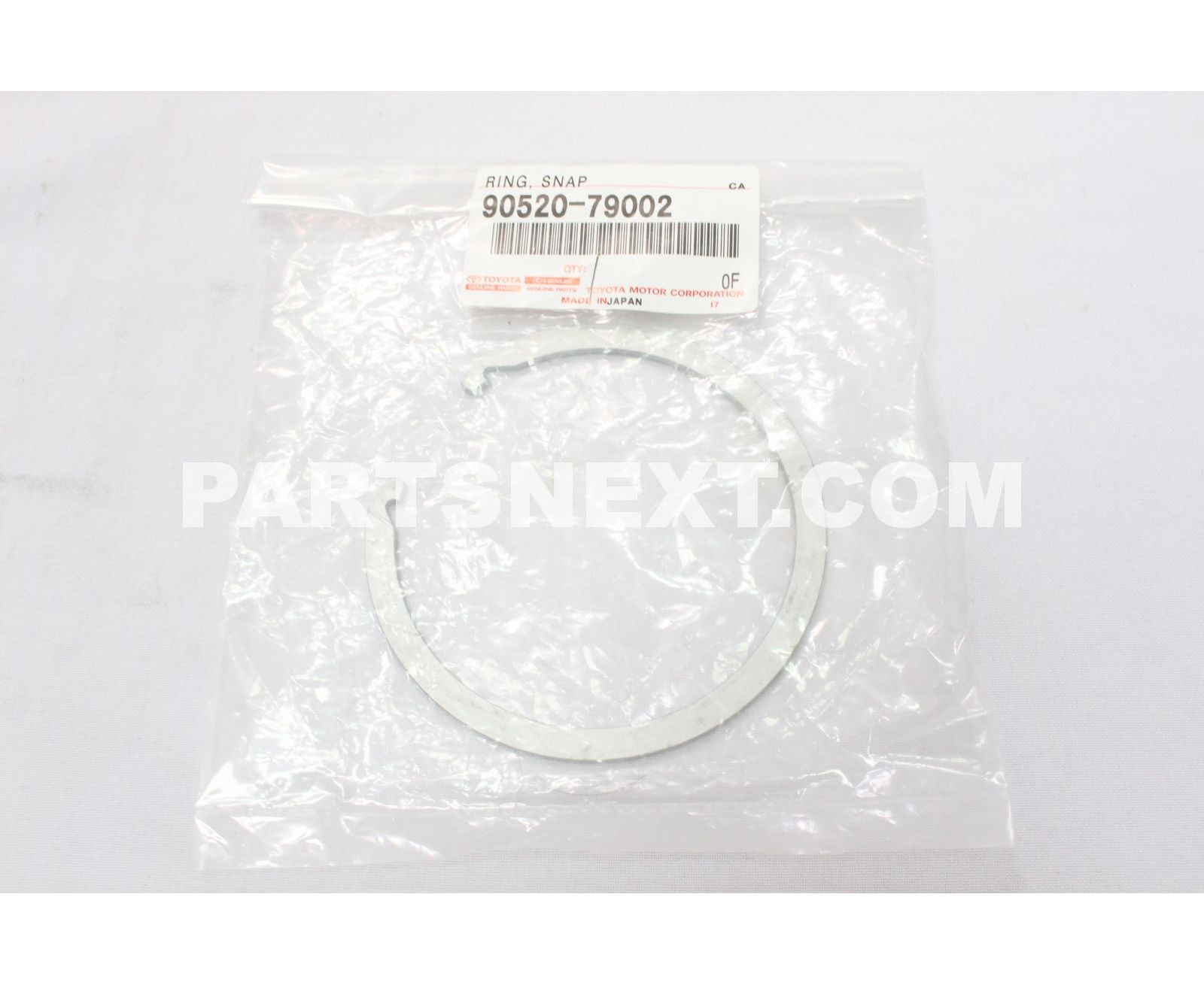 Toyota :: 90520-79002 RING, HOLE SNAP (FOR FRONT AXLE HUB), RH/LH