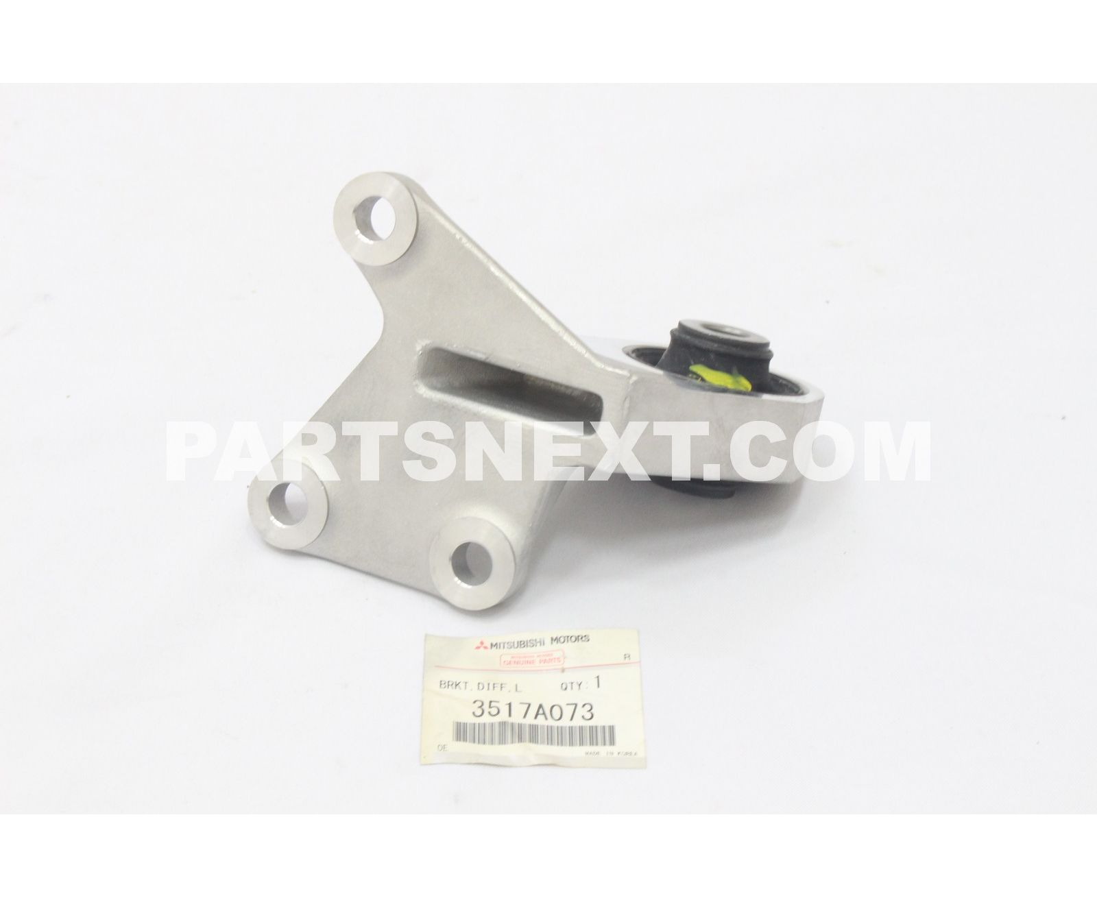 Mitsubishi :: 3517A073 BRKT,RR DIFF FR SUPP