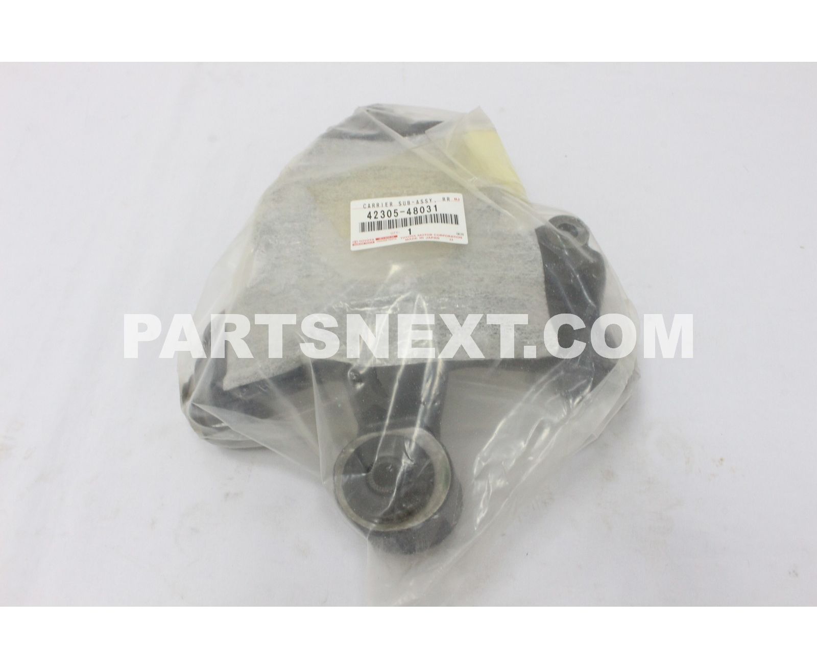 Toyota :: 42305-48031 CARRIER SUB-ASSY, REAR AXLE, LH