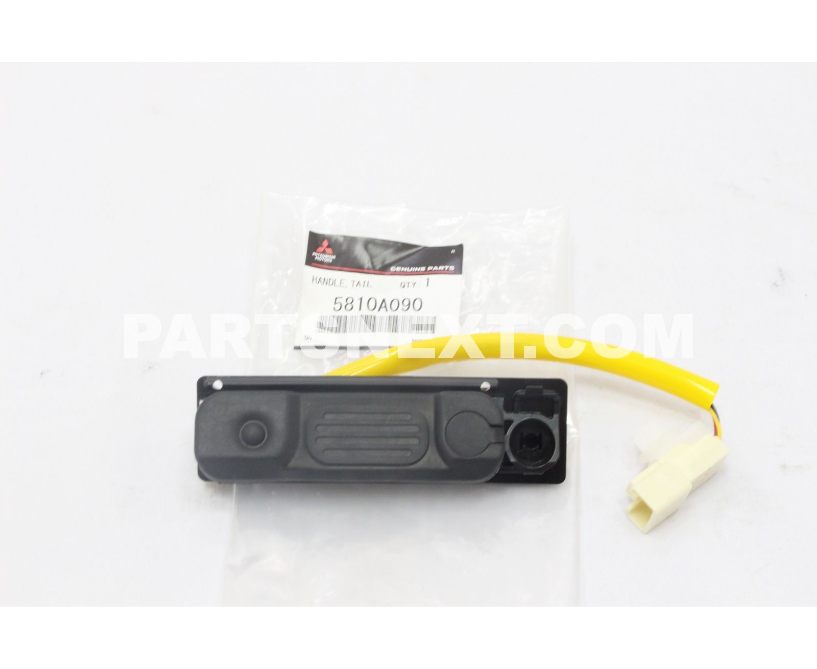 Mitsubishi :: 5810A090 HANDLE,TAILGATE LOCK