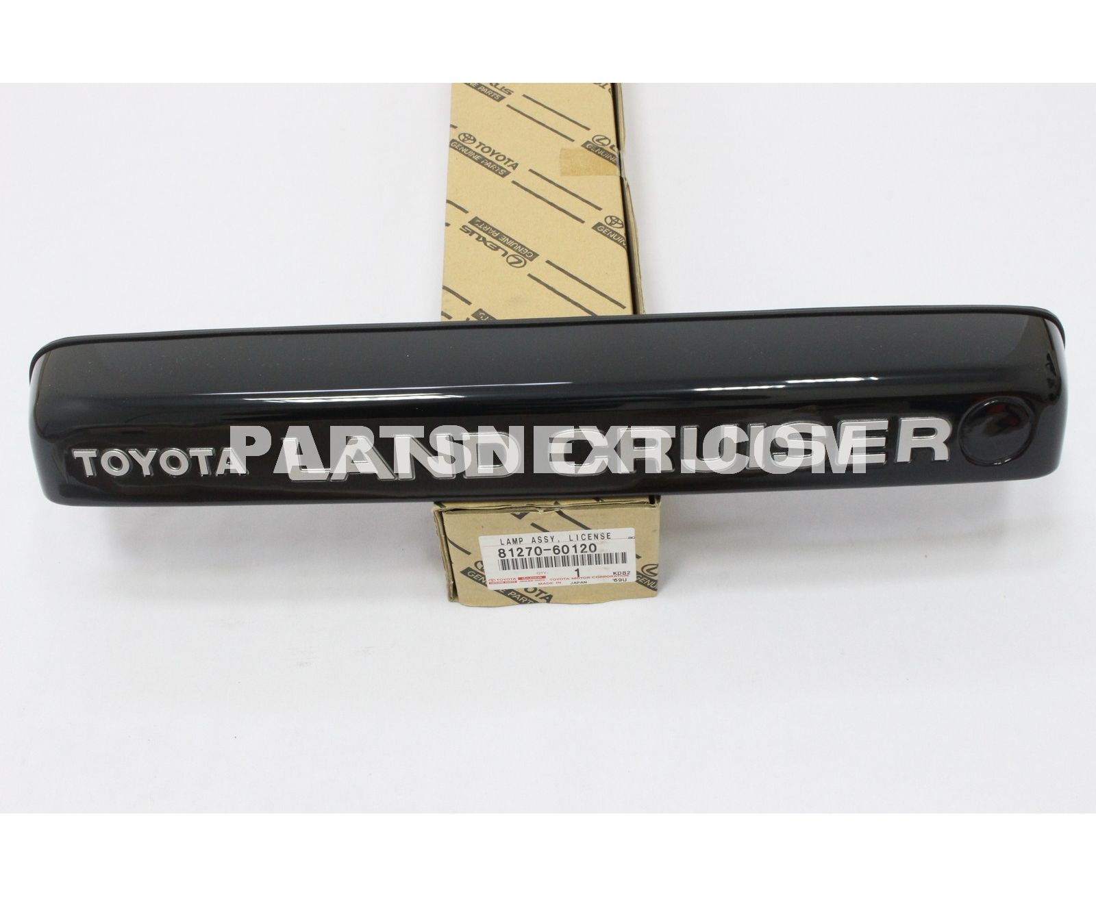 Toyota :: 81270-60120 LAMP ASSY, LICENSE PLATE