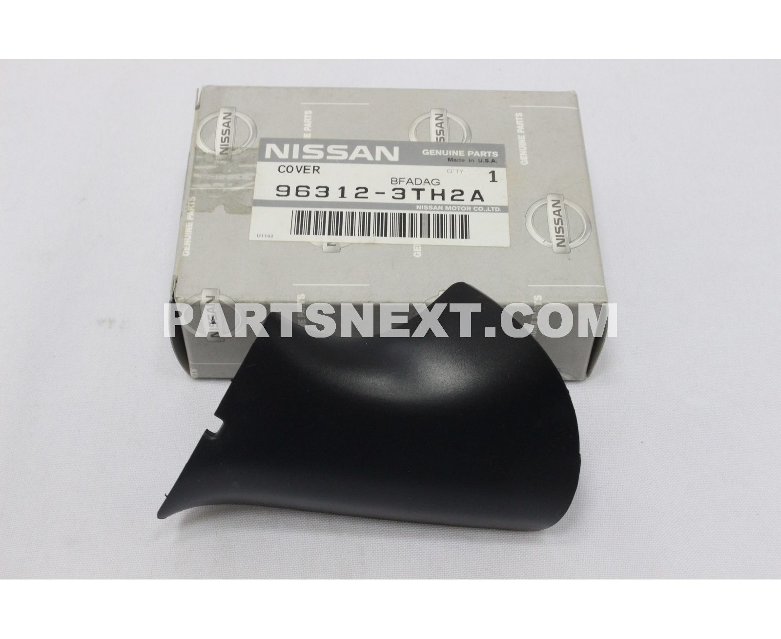 Nissan :: 96312-3TH2A COVER-FRONT DOOR CORNER,RH