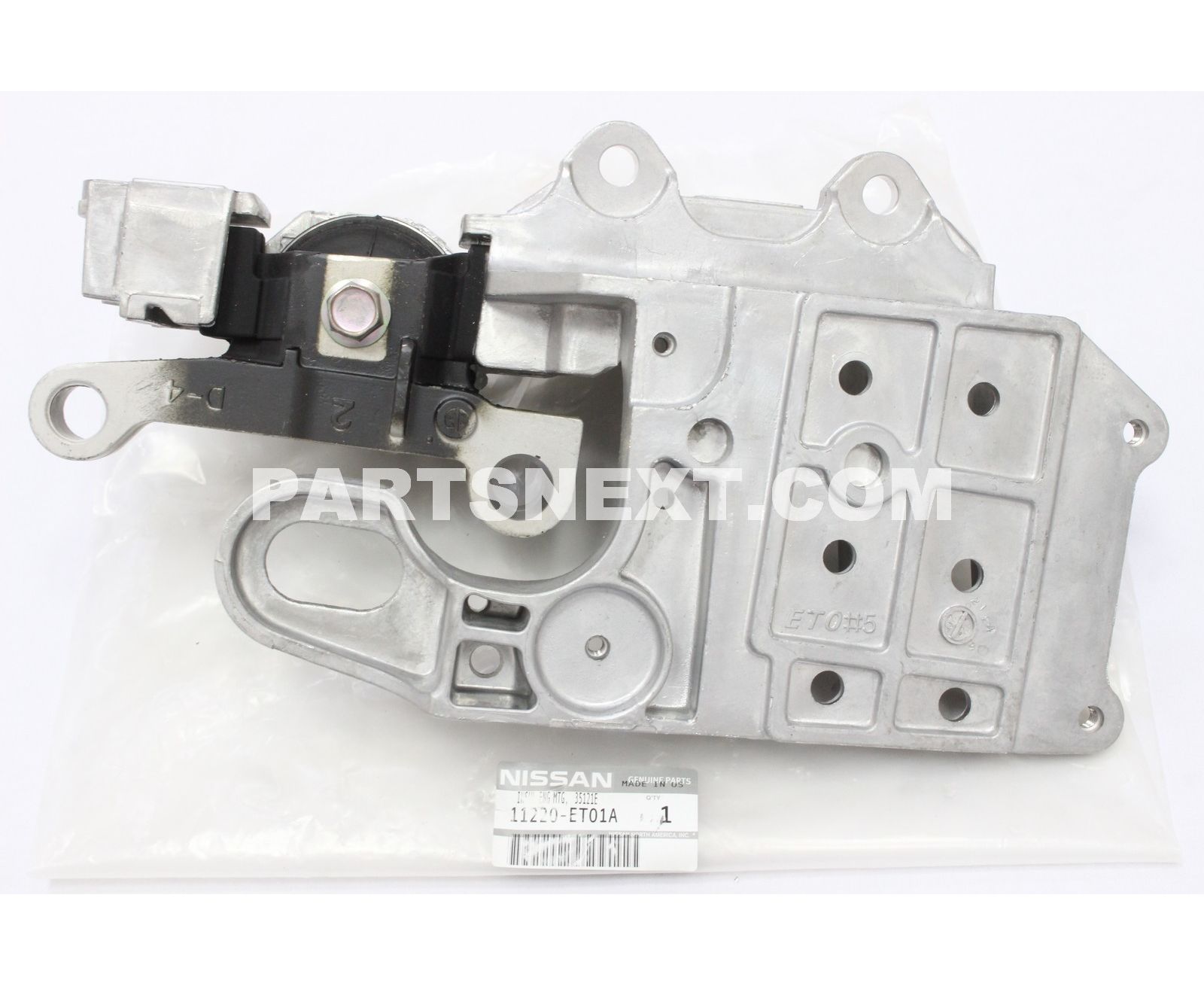 Nissan :: 11220-ET01A INSULATOR