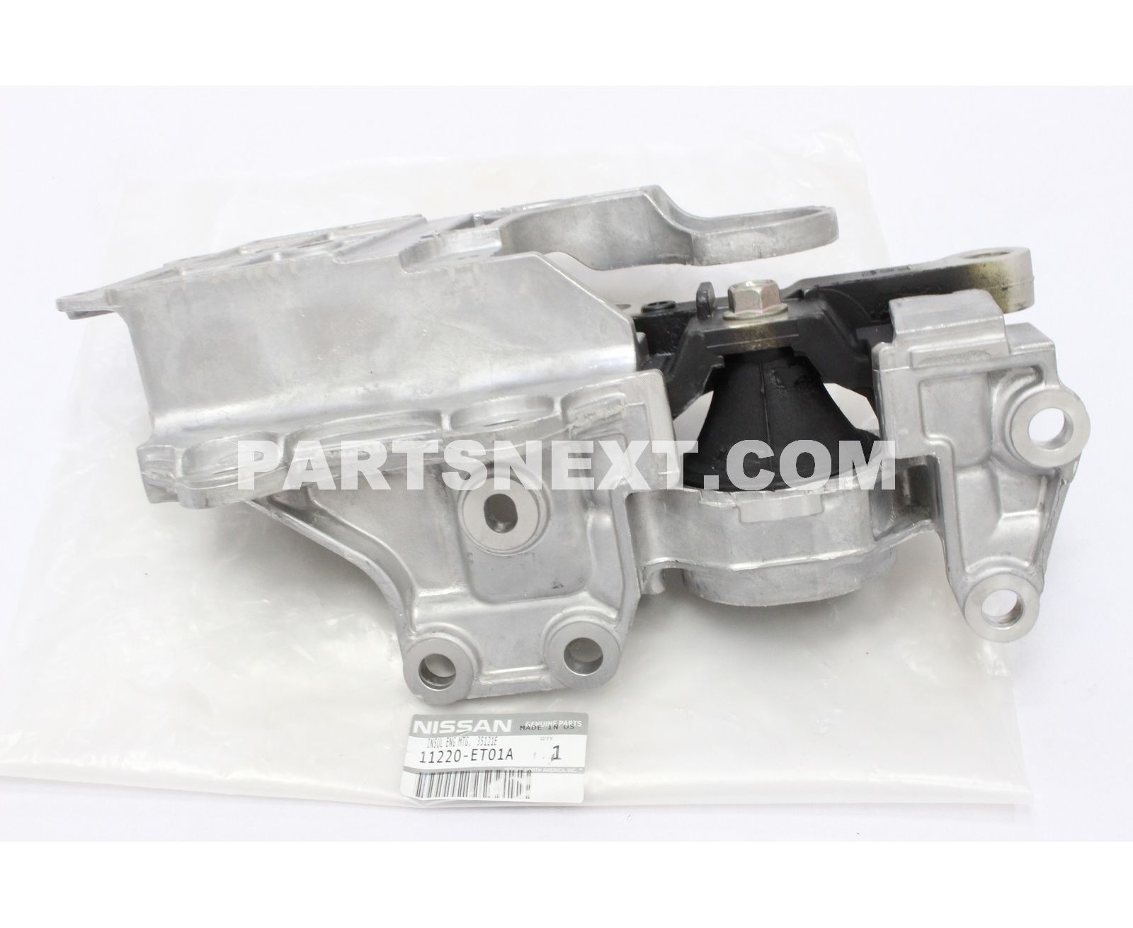 Nissan :: 11220-ET01A INSULATOR