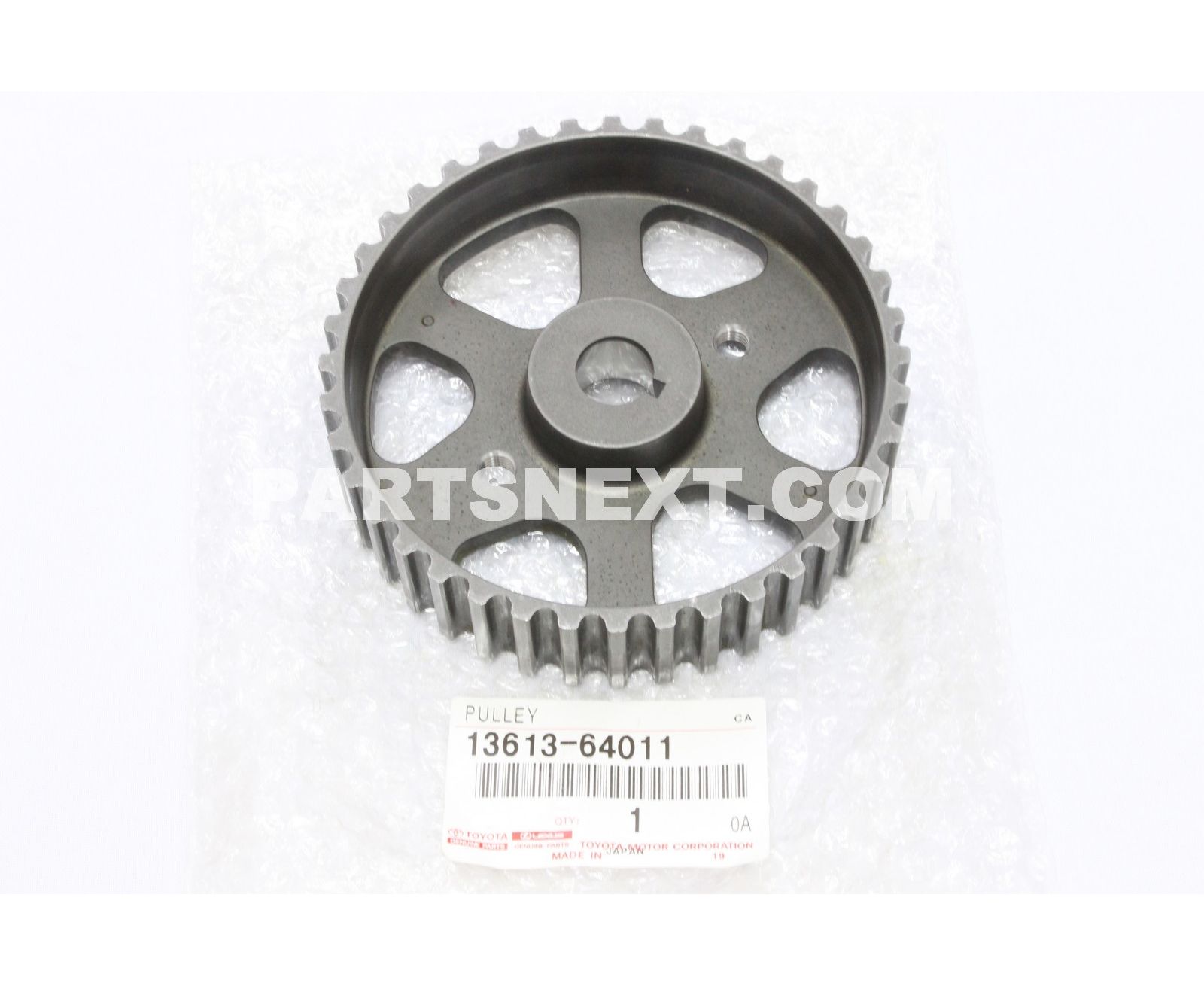 Toyota :: 13613-64011 PULLEY, INJECTION PUMP DRIVE