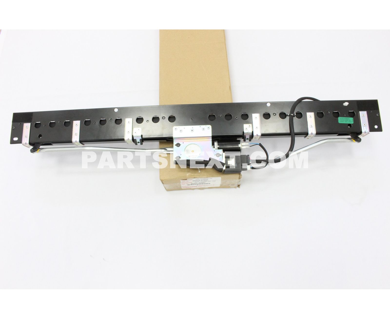 Toyota :: 64333-07041 SHADE ASSY, REAR WINDOW