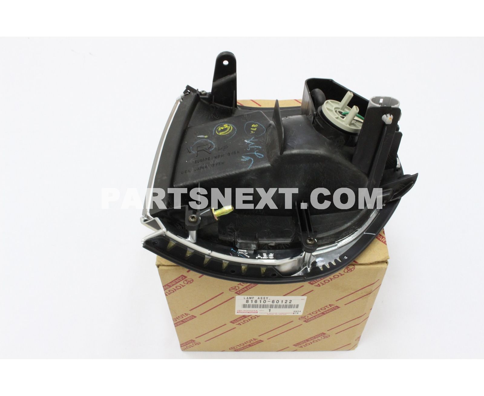 Toyota :: 81610-60122 LAMP ASSY, PARKING & CLEARANCE, RH