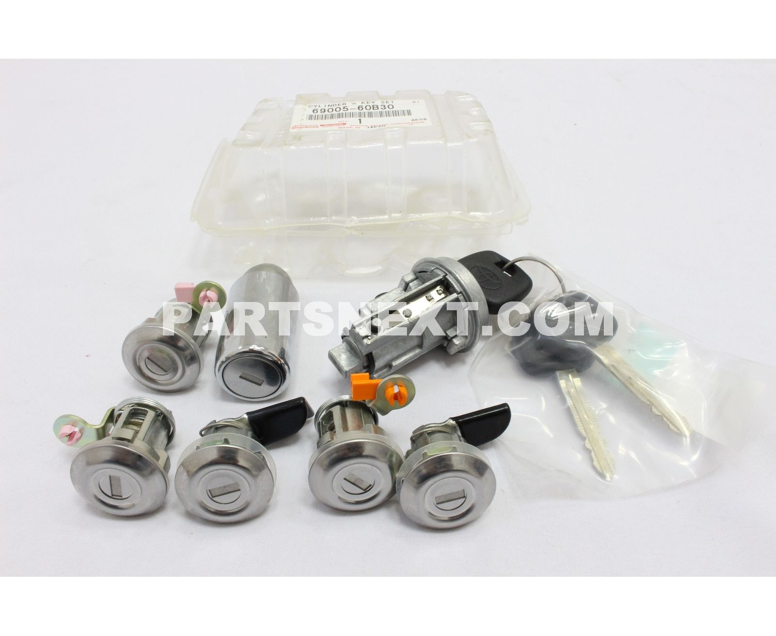 Toyota :: 69005-60B30 CYLINDER SET, LOCK