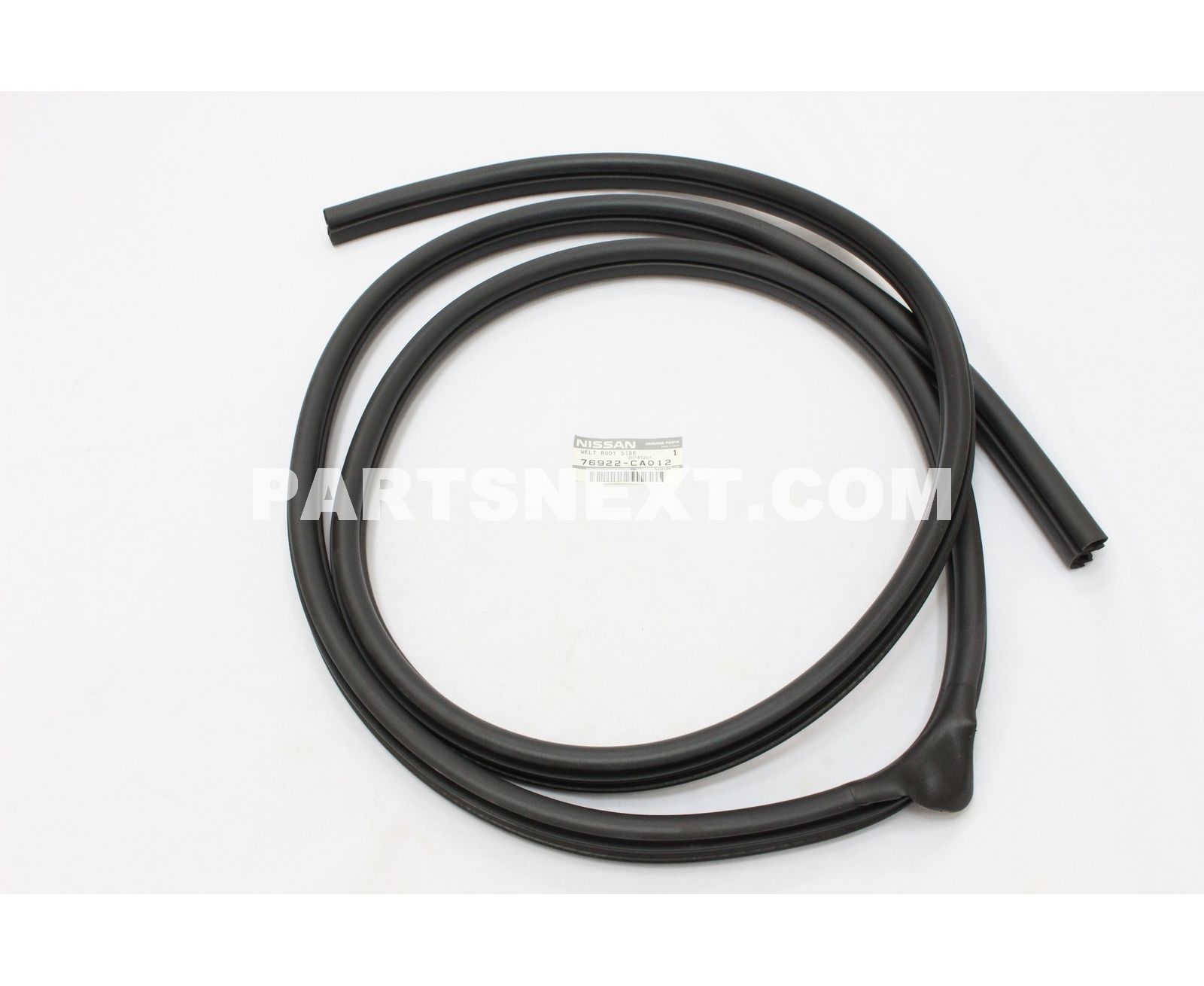 Nissan :: 76922-CA012 WELT BODY SIDE