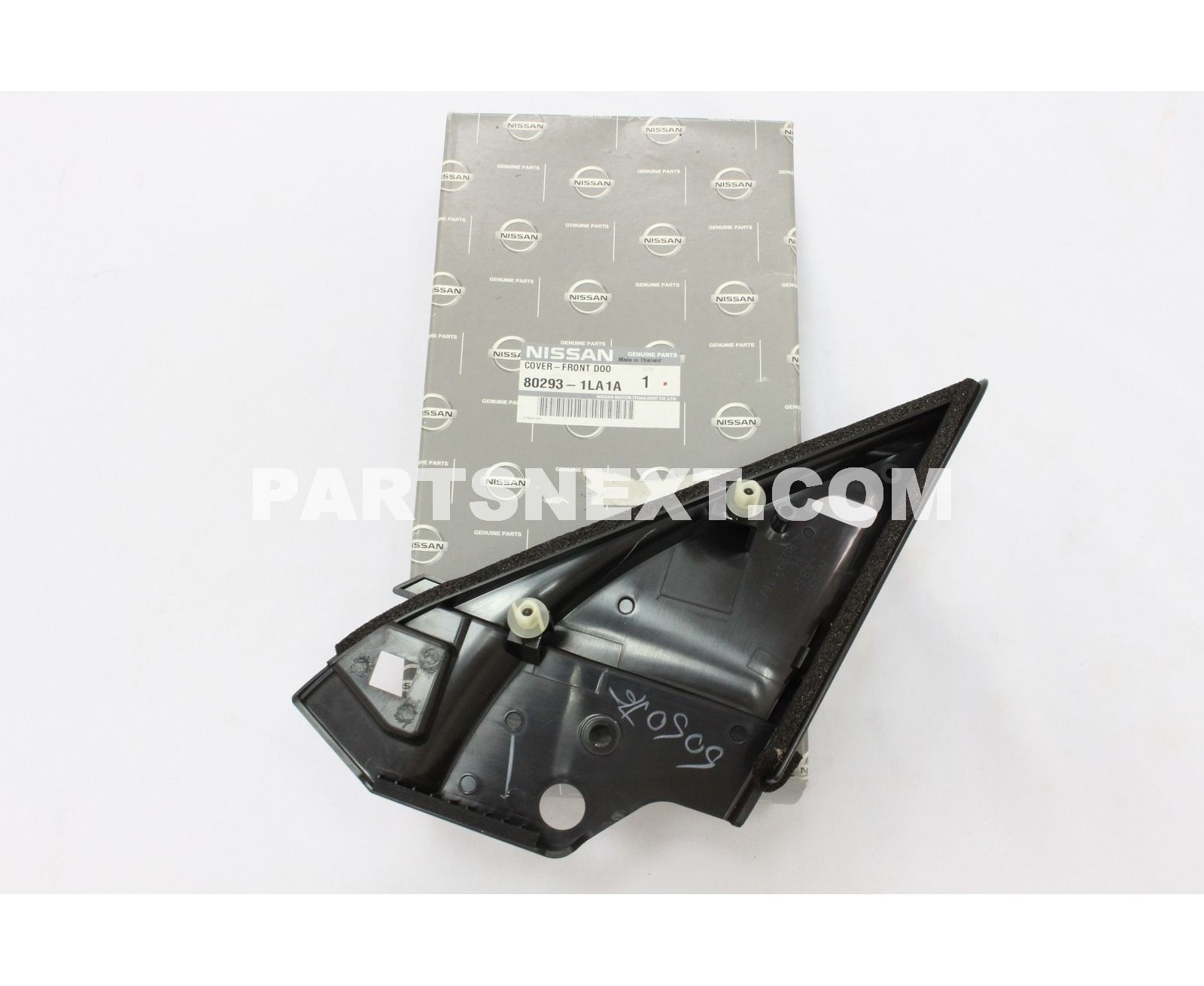 Nissan :: 80293-1LA1A COVER-FRONT DOOR CORNER,INNER LH