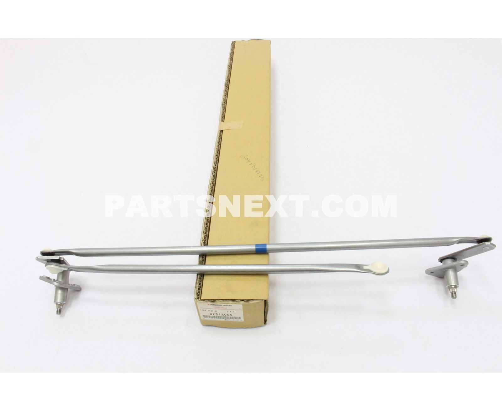 Mitsubishi :: 8251A009 LINK,WINDSHIELD WIPER