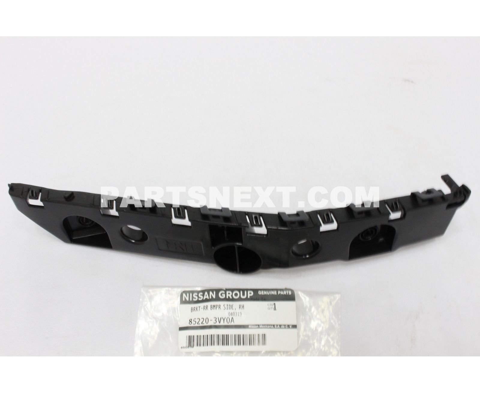 Nissan :: 85220-3VY0A BRACKET REAR BUMPER SIDE,RH