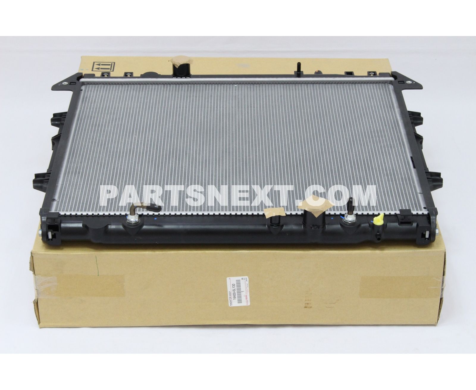 Toyota :: 16400-0L130 RADIATOR ASSY