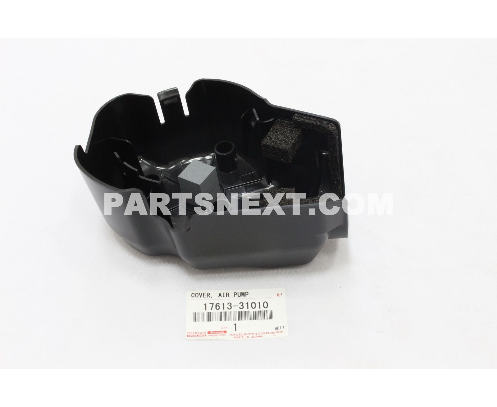 Toyota :: 17613-31010 COVER, AIR PUMP