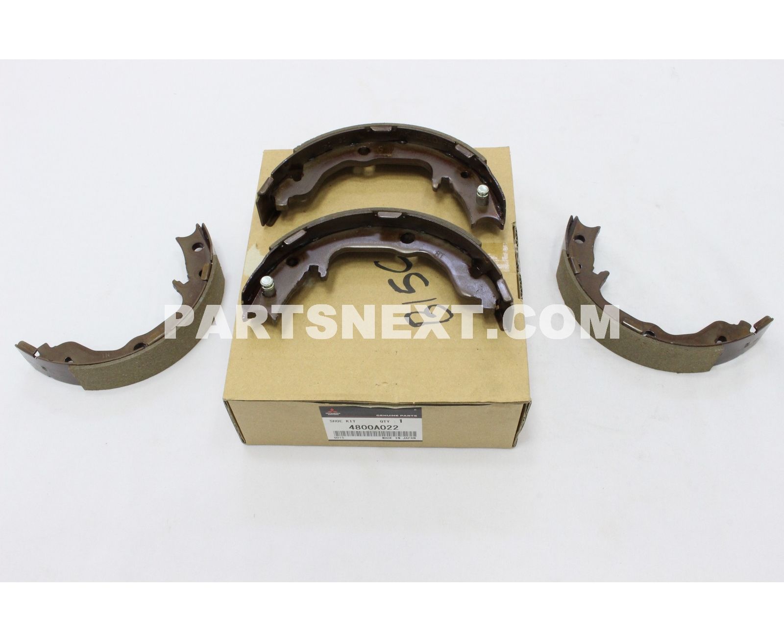 Mitsubishi :: 4800A022 SHOE SET,RR BRAKE