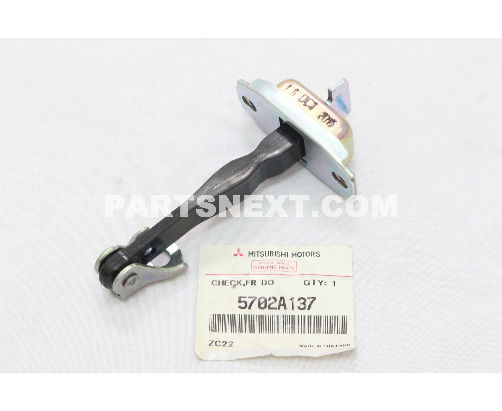 Mitsubishi :: 5702A137 CHECK,FR DOOR