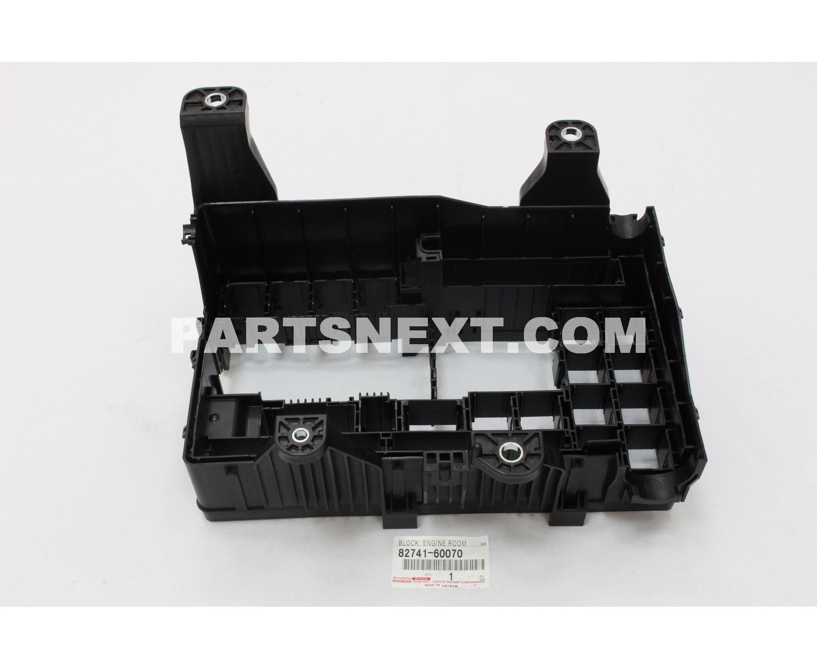 Toyota :: 82741-60070 BLOCK, ENGINE ROOM