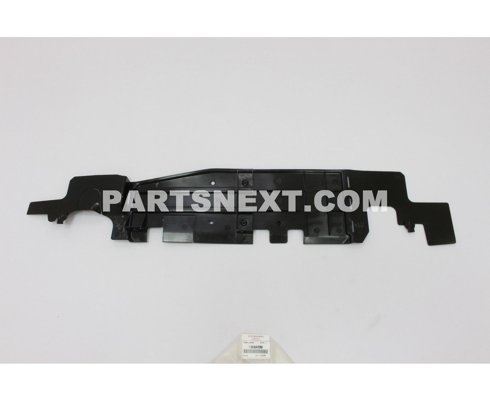 Mitsubishi :: 1360A090 PANEL,AIR GUIDE