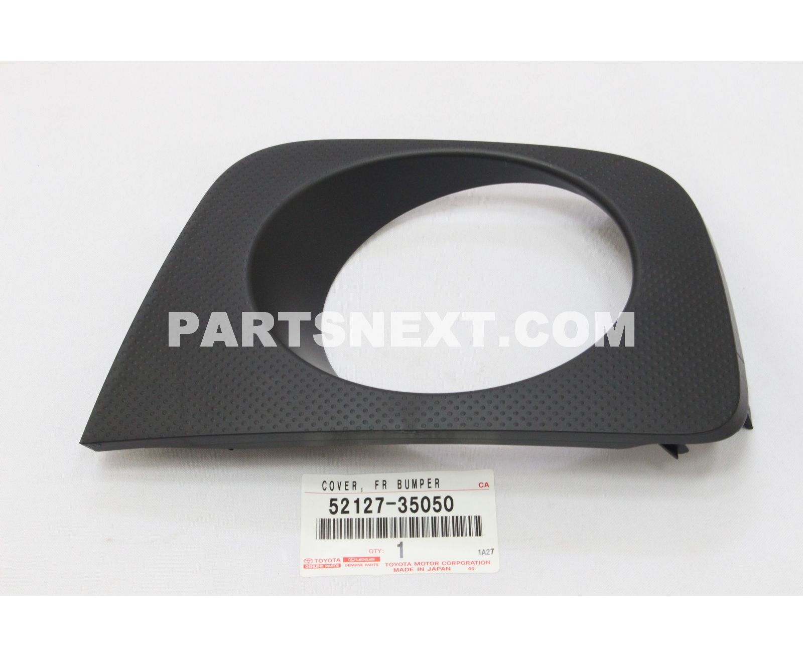 Toyota :: 52127-35050 COVER, FRONT BUMPER HOLE, RH