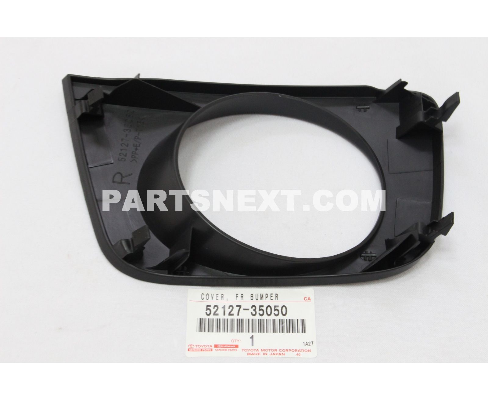 Toyota :: 52127-35050 COVER, FRONT BUMPER HOLE, RH