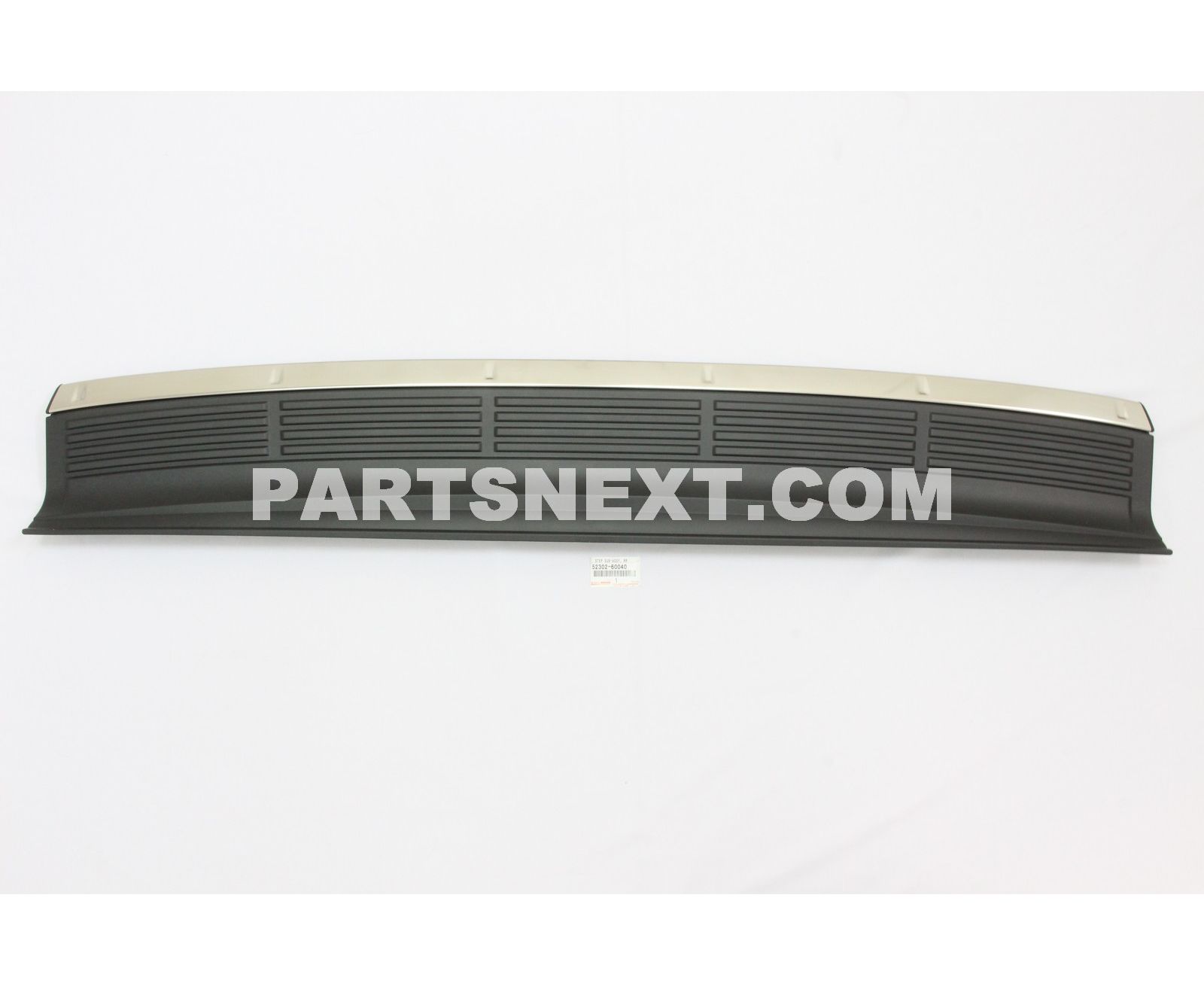 Toyota :: 52302-60040 STEP SUB-ASSY, REAR BUMPER