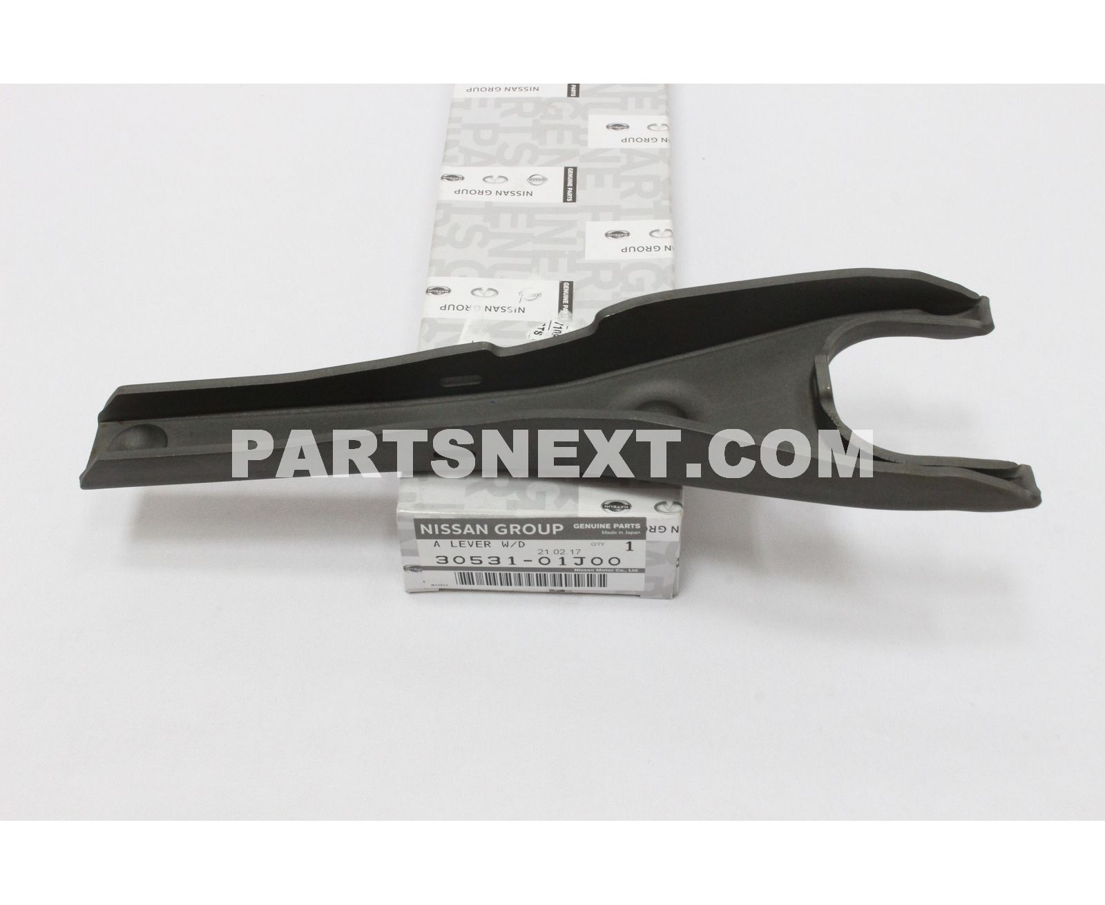 Nissan :: 30531-01J00 LEVER-WITHDRAWAL,CLUTCH