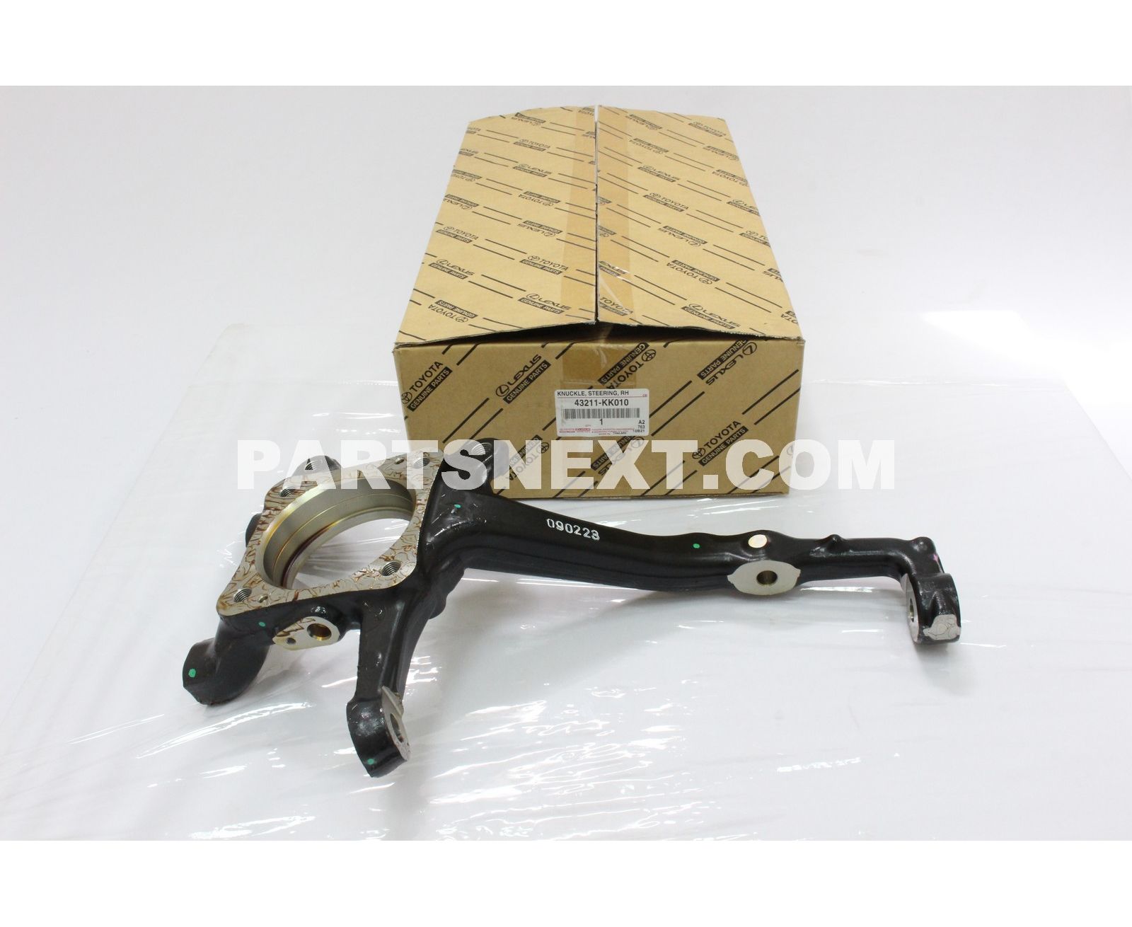 Toyota :: 43211-KK010 KNUCKLE STEERING R