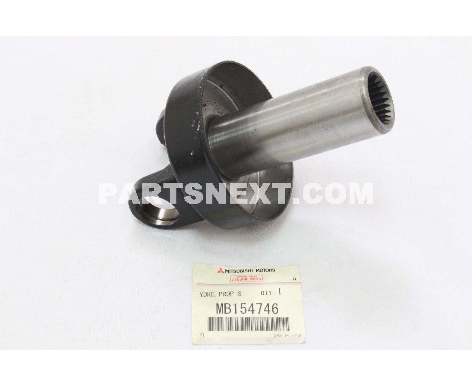 Mitsubishi :: MB154746 YOKE,PROP SHAFT SLEEVE