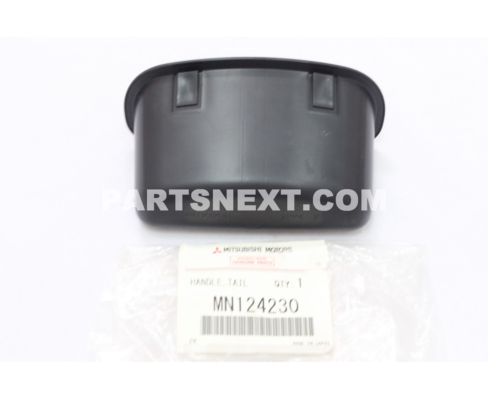 Mitsubishi :: MN124230 HANDLE-TAILGATE PULL