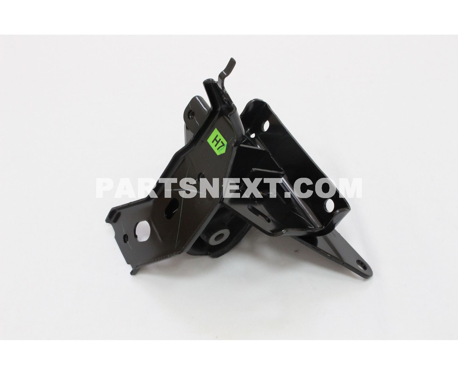 Toyota :: 12372-0M140 INSULATOR, ENGINE MOUNTING, LH(FOR TRANSVERSE ENGINE)