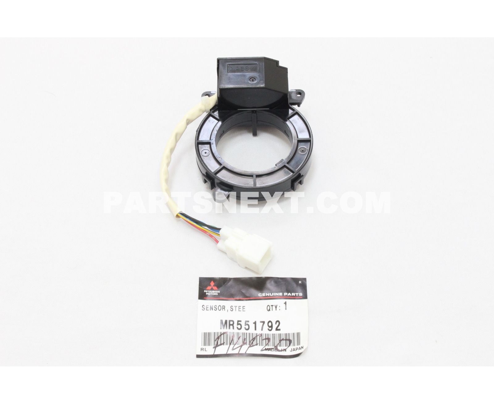 Mitsubishi :: MR551792 SENSOR,STRG ANGULAR VEL