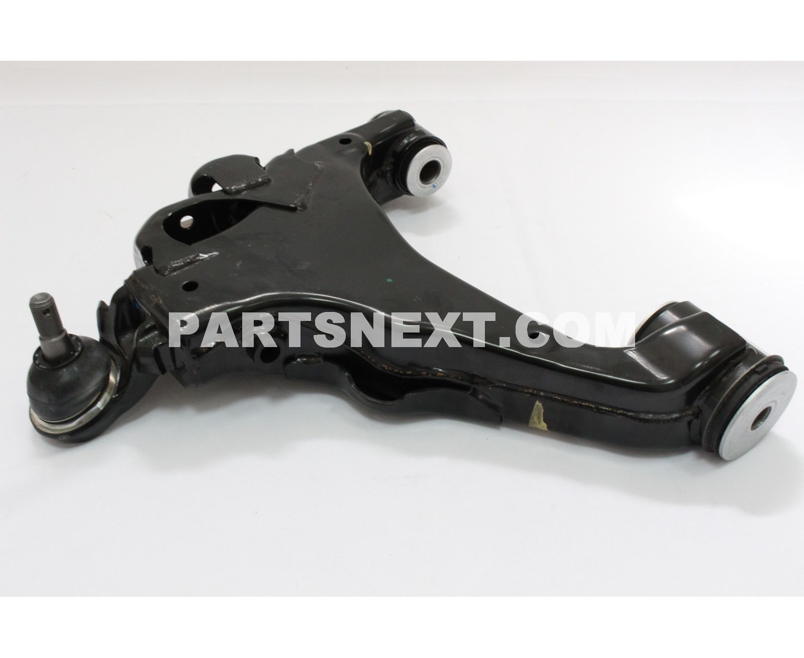 Toyota :: 48068-60030 ARM SUB-ASSY, FRONT SUSPENSION, LOWER NO.1 RH