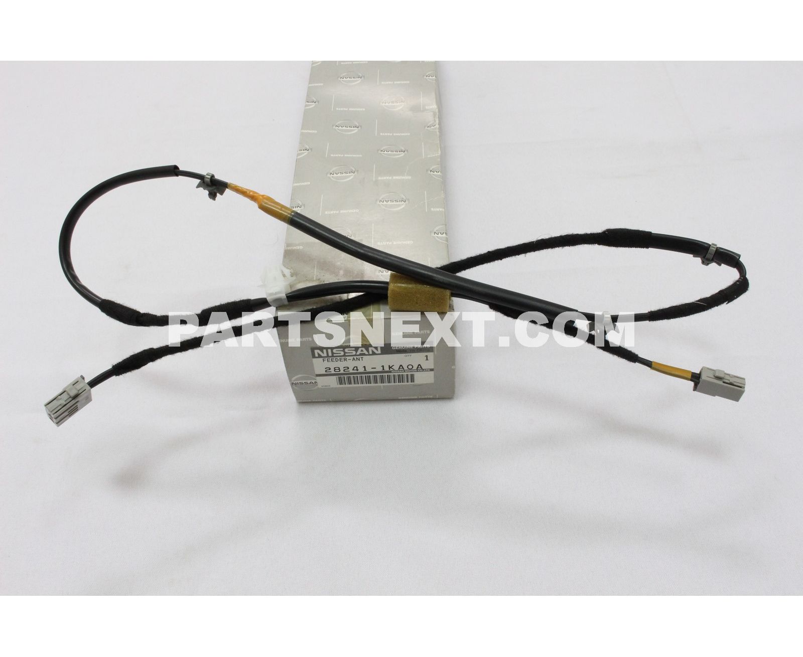Nissan :: 28241-1KA0A FEEDER-ANTENNA