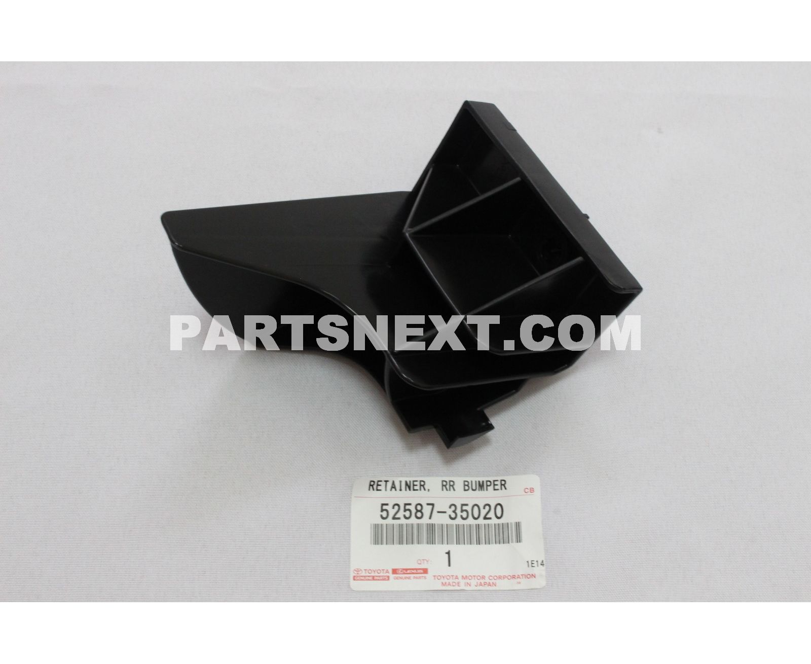 Toyota :: 52587-35020 RETAINER, REAR BUMPER END, RH