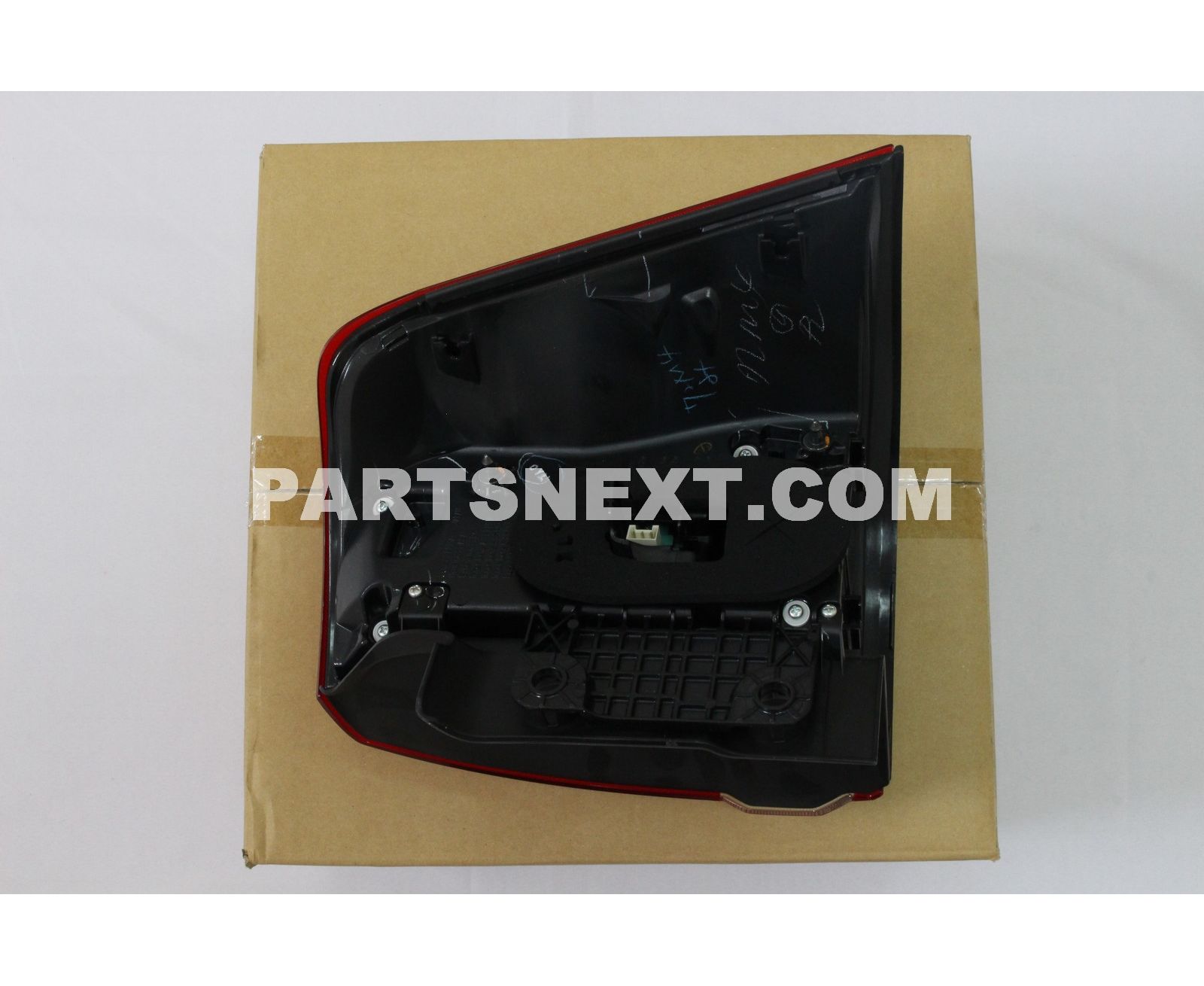 Toyota :: 81561-60750 LENS & BODY, REAR COMBINATION LAMP, LH